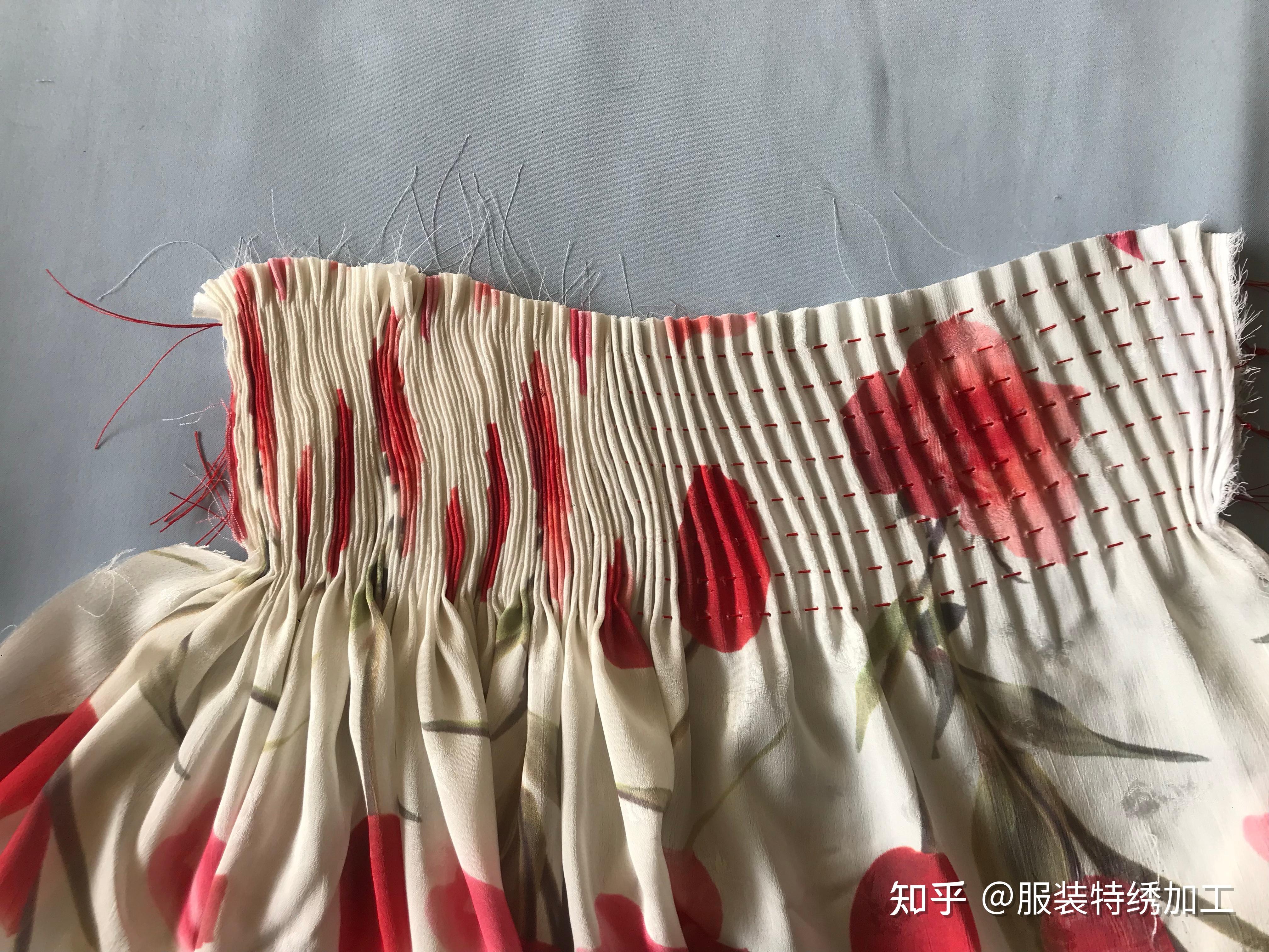 【缩褶绣面料抽褶】科普特种绣花加工工艺，分享汉服面料褶皱工艺。 - 知乎