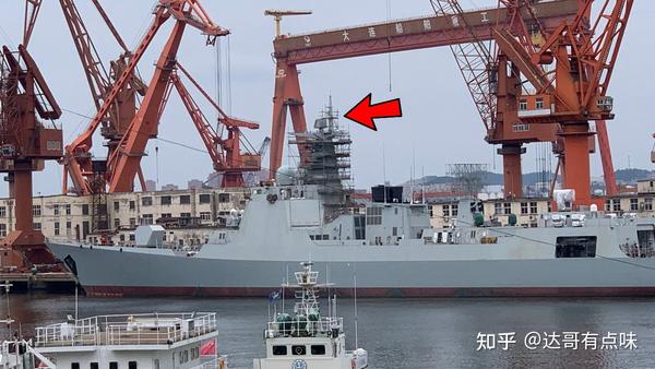第29艘052D驱逐舰下水，新的快速反应雷达是最大亮点 - 知乎