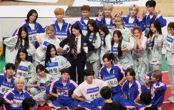 JYP E韩团专辑销量-9.11-9.17（兔新专持续卡9，小英雄再出货~~） - 知乎