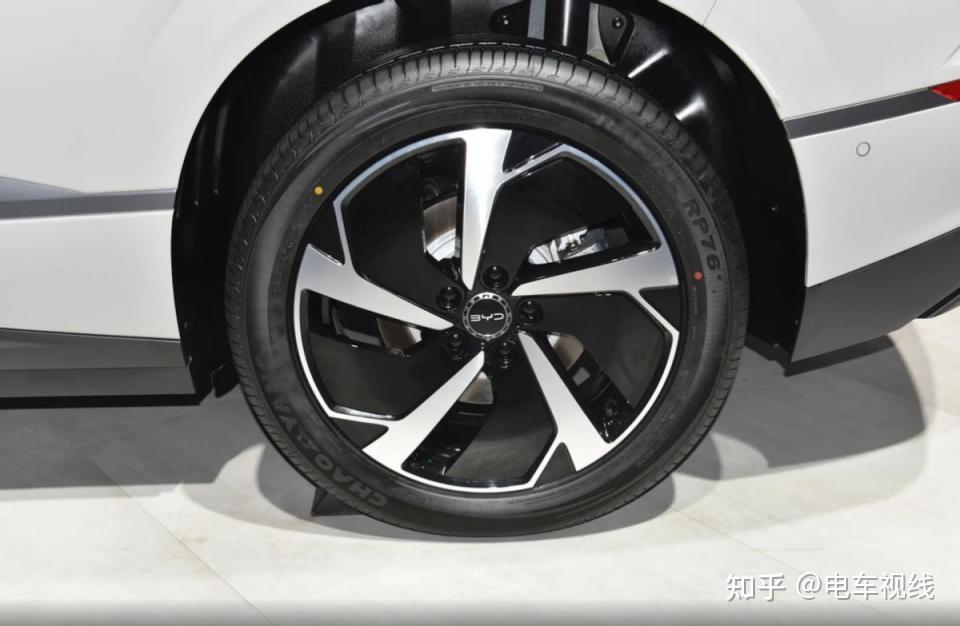 预算15万买纯电SUV！零跑C10碰上海狮06EV，哪款车更胜一筹？ - 知乎