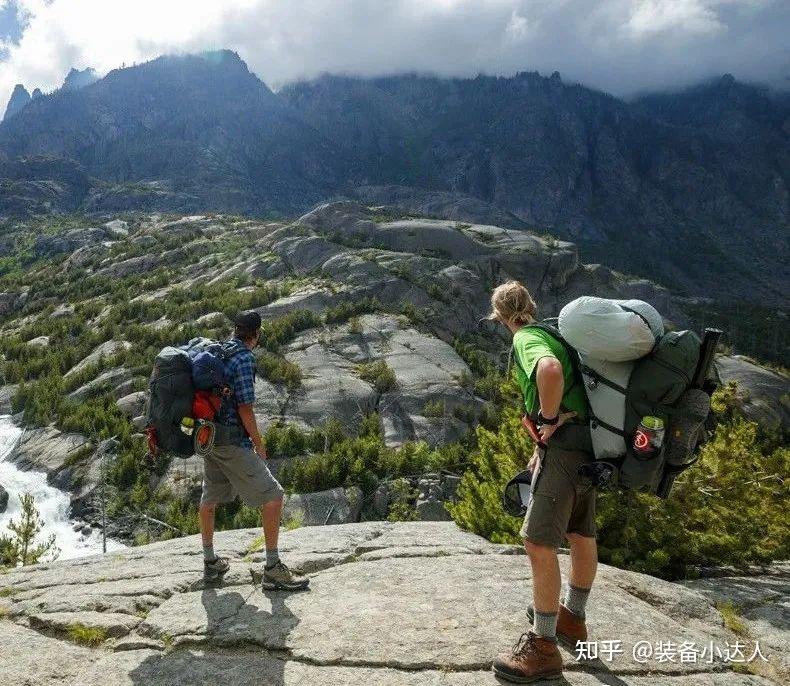 Mystery Ranch神秘农场背包系列 看看如何挑选适合你的神秘农场背包去旅行？（5~7日出行） - 知乎
