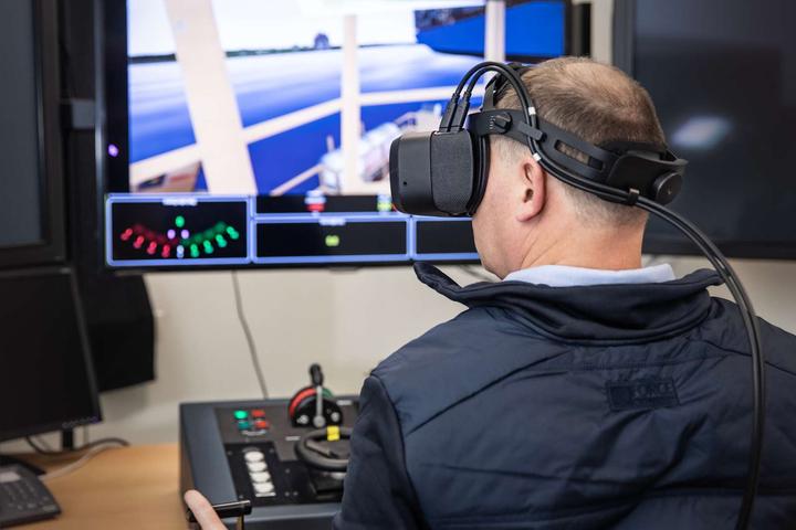 使用VR技术将成本降低到原来的千分之一？FORCE Technology&Varjo打造下一代海事模拟器 - 知乎