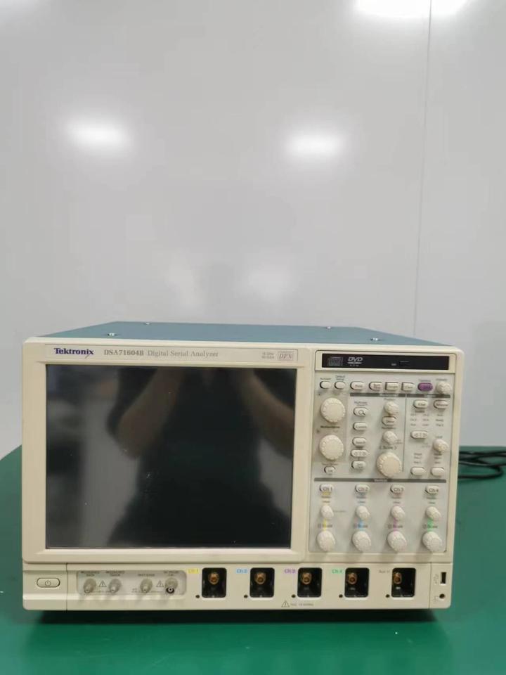 Tektronix泰克DSA71604B示波器 - 知乎