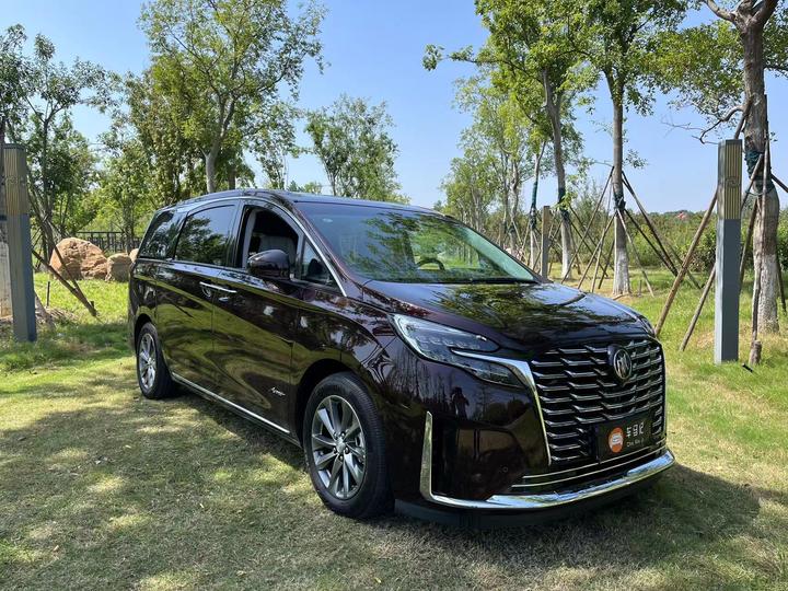 试驾：GL8都出2023款了，怎么一个能打的都没有？ - 知乎