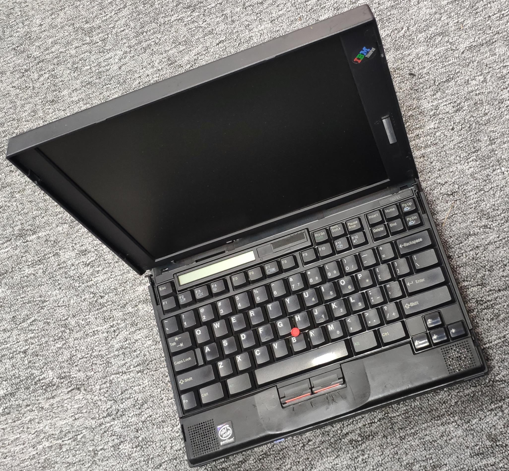 1997年IBM ThinkPad 760XL就有升降键盘和屏蔽按键两大黑科技 - 知乎