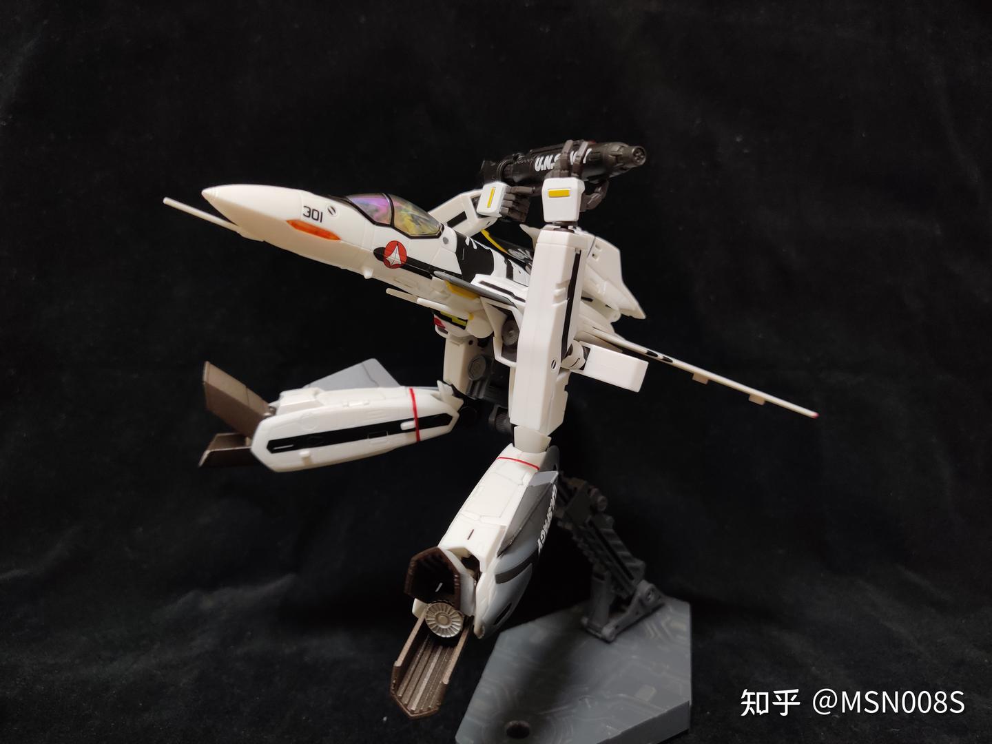 超时空要塞的ZERO的凤凰—VF-0S 简单机体设定介绍及万代HI-METAL R VF0-S罗伊福卡机 模型评测 - 知乎