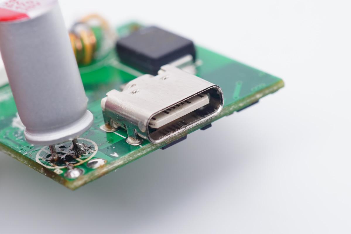 拆解报告：TEGIC迷你30W PD快充氮化镓充电器Kernel 30 - 知乎