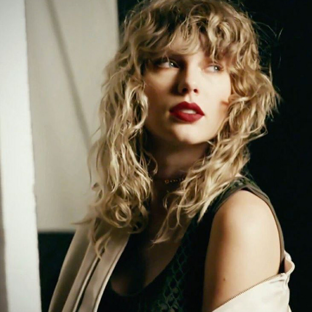 如何评价 Taylor Swift 的第六张录音室专辑《reputation》？ - 知乎