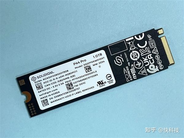 首秀就冲上PCIe 4.0 SSD巅峰！Solidigm P44 Pro 1TB评测：缓外也有1.4GB - 知乎