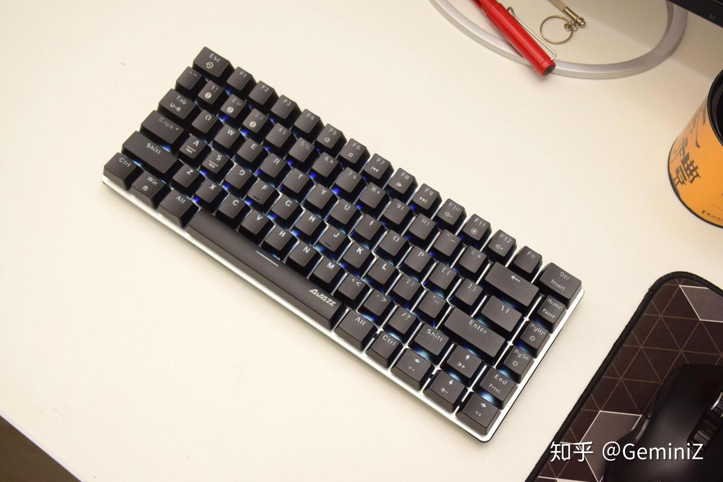 这把键盘终于有无线版了，黑爵AK33首发评测 - 知乎