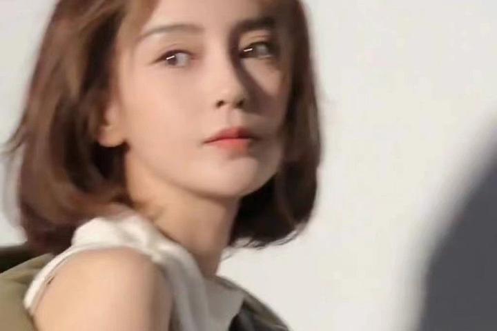 Angelbaby杨颖短发视频引热议，粉丝直呼好美，短发的她很有灵气 - 知乎