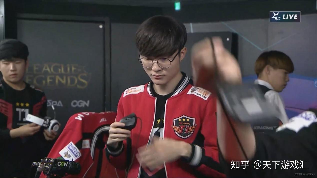 Faker高光表情图火了！得知要进决赛后，感动欣慰，眼角泛出泪花 - 知乎