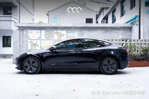 特斯拉Model 3漫彩改色膜PET蓝晶黑,沉稳纯正的黑色 - 知乎
