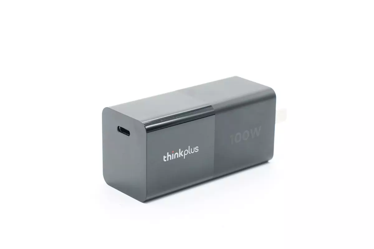 口红家族新成员，功率挺进百瓦，thinkplus GaN 迷你适配器 100W评测 - 知乎