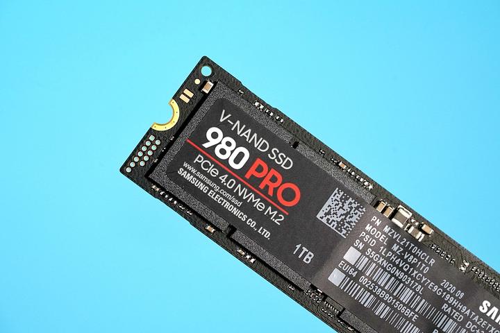 首款7GB/s SSD！三星980PRO 1TB评测：永恒的1.8GB/s缓外写入速度 - 知乎