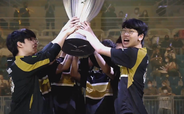 GEN打破魔咒，零封T1夺冠，小花生拿下FMVP：不是尺帝很意外 - 知乎