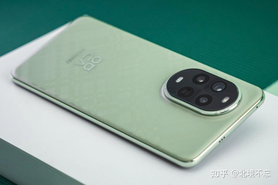 荣耀300 Pro和华为nova 13 Pro怎么选？参数配置对比，答案很清晰 - 知乎