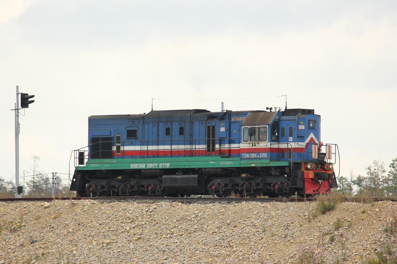 【纪事】从2TE10MD/PGE型到2TE3250型内燃机车——俄罗斯联邦雅库特铁路中的“大老美” - 知乎