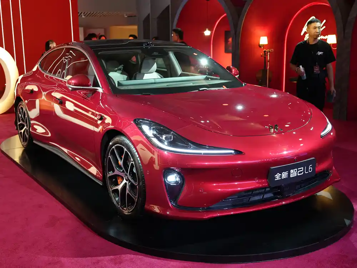 新款智己L6上市，权益价20.49万起，标配800V平台+激光雷达 - 知乎