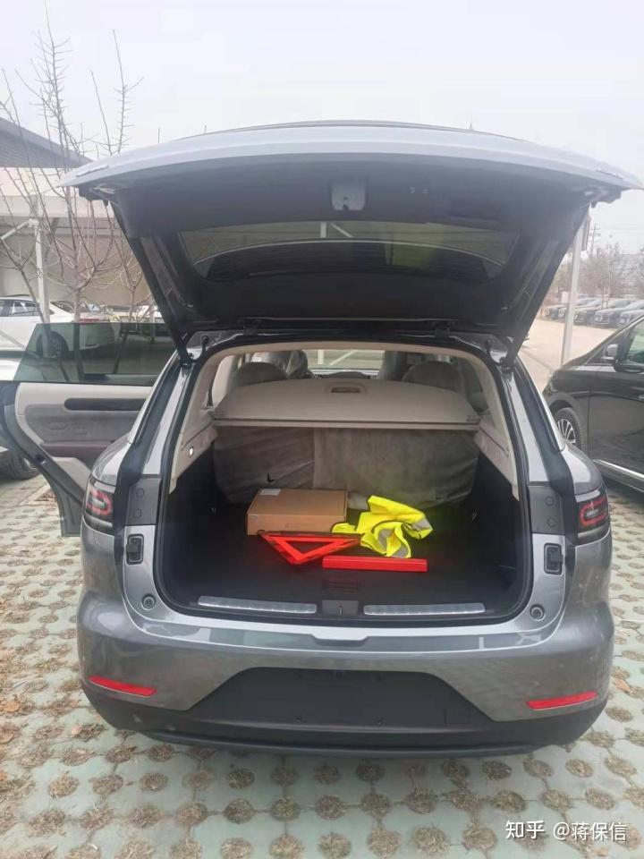 看完零跑C11果断放弃小鹏G3i，同档次车中C11是无敌的存在 - 知乎