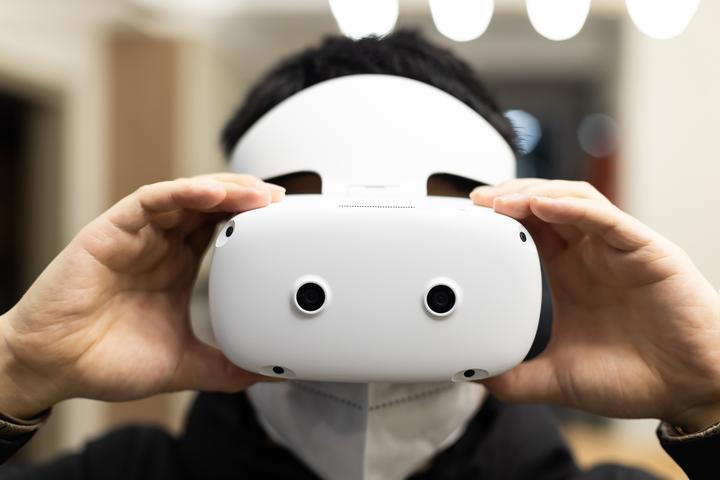 再进一步——爱奇艺·奇遇MIX VR⼀体机上手体验 - 知乎