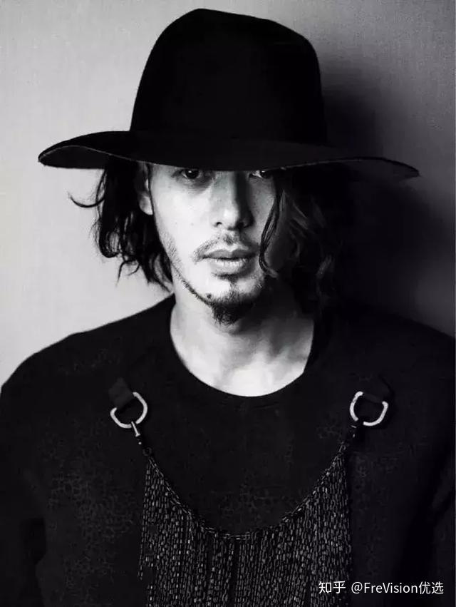 男生在青春期可以刮胡子吗？ - 知乎