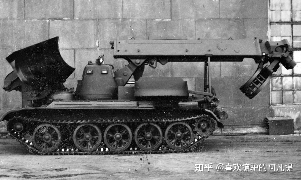 编号17：T-55主战坦克（第六部分）-衍生车型：装甲工程师车辆、工程清障车、扫雪车 - 知乎