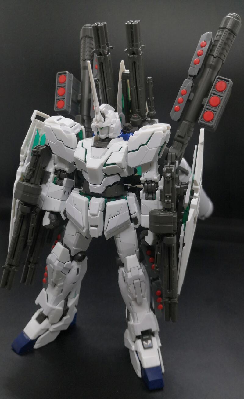 万代RG 机动战士高达UC RX-0 全装甲独角兽高达 - 知乎
