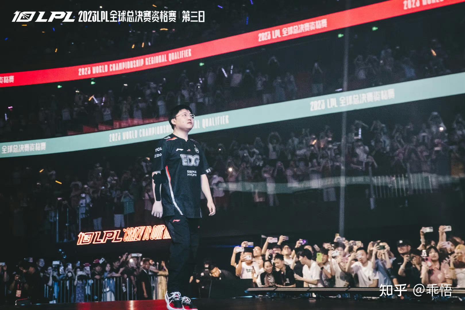 EDG 官宣 Uzi 离队，数月前 Uzi 就在直播中宣布自己退役，如何评价他的第三次复出？ - 知乎