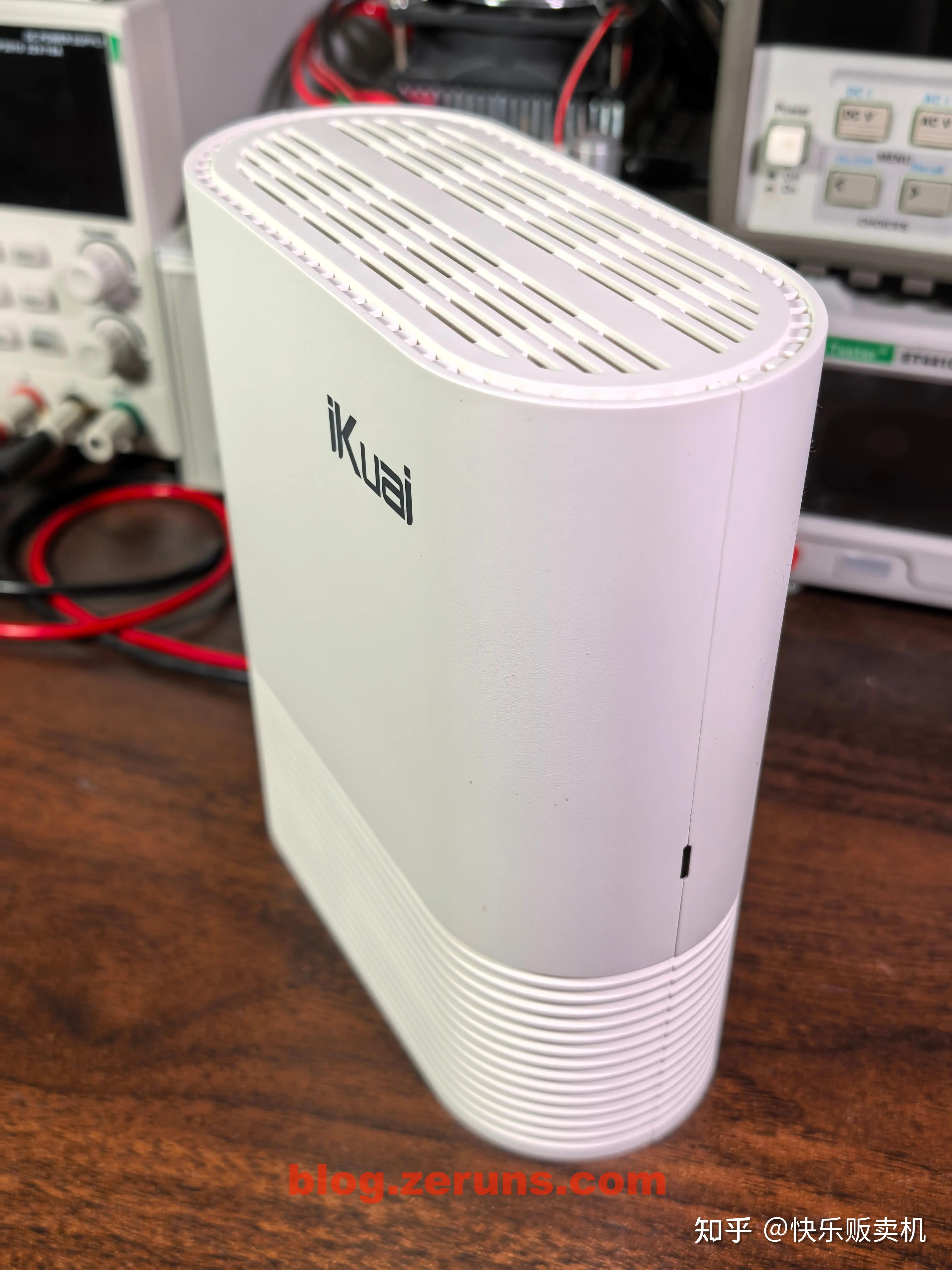 爱快 IK-Q3000 WiFi6无线路由器 简单开箱评测和拆解
