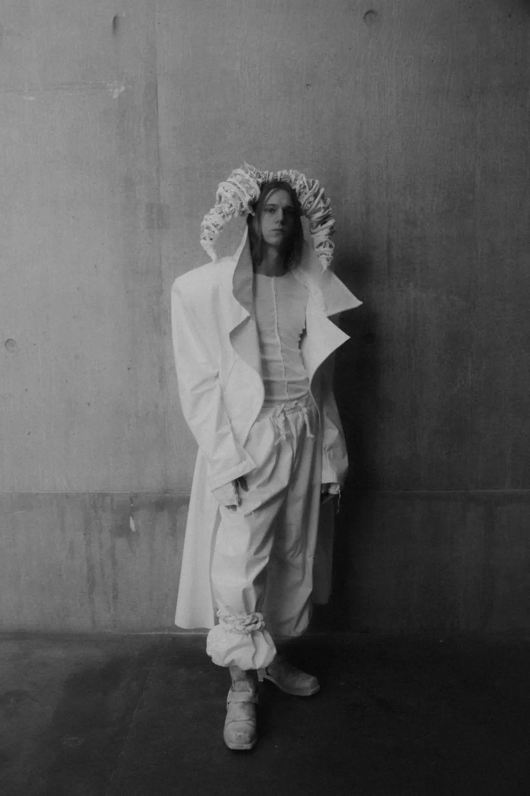 年末大秀直播筹备中！CSM WHITE SHOW 上年度作品回顾 - 知乎