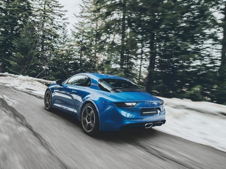 只为纯粹的驾驶乐趣，Alpine A110 - 知乎