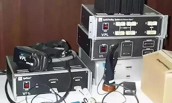 一分钟，带你了解VR的前世今生 - 知乎