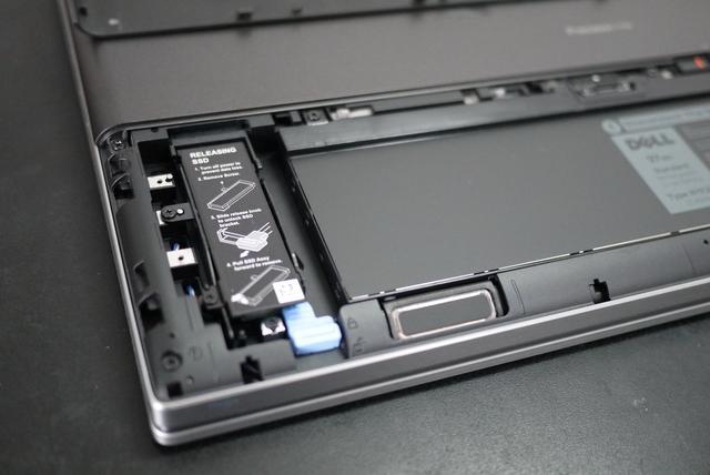 移动工作站DELL Precision 7740评测连载1：全球首次开箱及浅拆 - 知乎