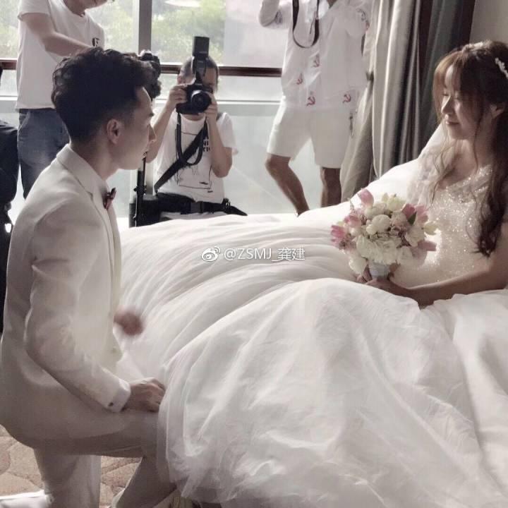 如何看待dota2前职业选手zsmj结婚上微博热搜？ - 知乎