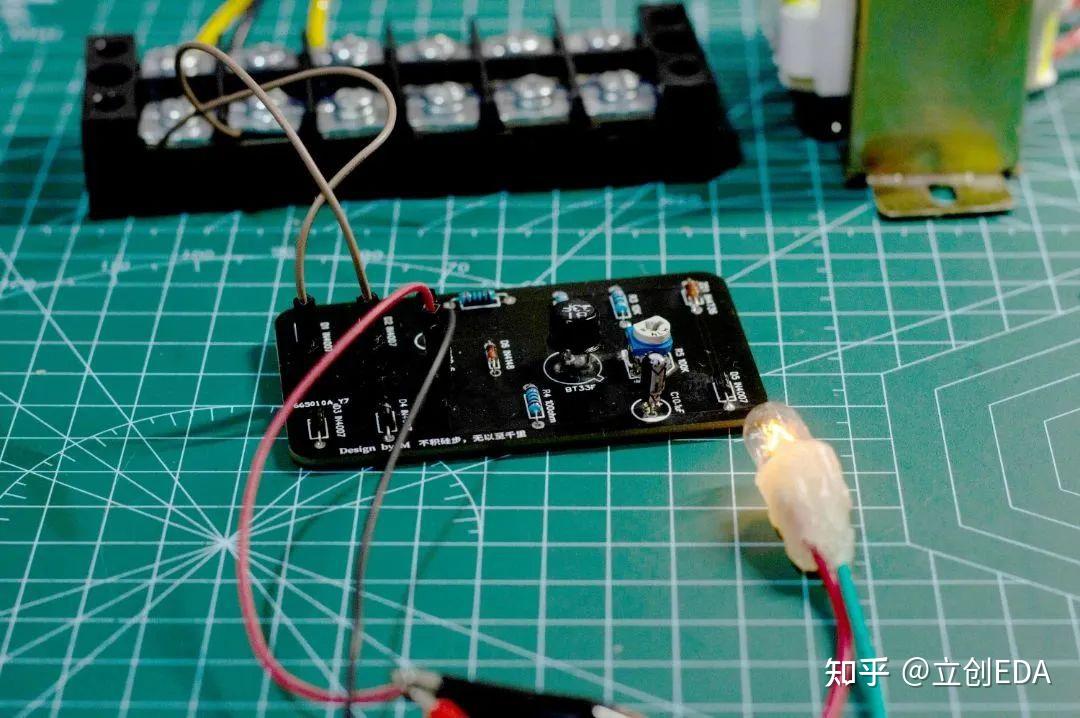 BT33F晶闸管调光电路：很简单的模拟电路案例，适合小白入门 - 知乎