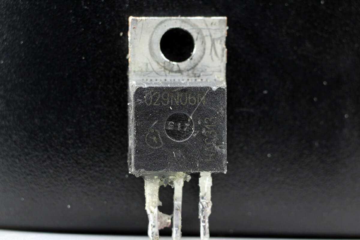 拆解报告：APsystems昱能250W光伏并网微逆变器YC240 - 知乎