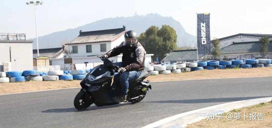 国产电摩起飞！春风极核AE8战力几何？ - 知乎