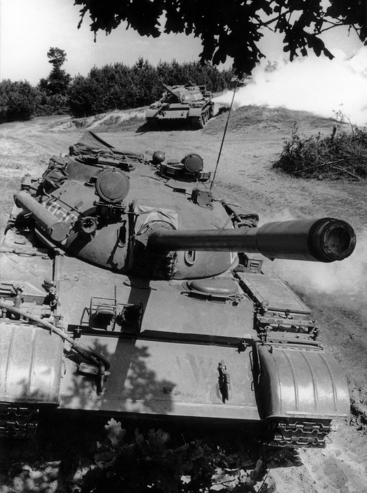 编号14：T-55主战坦克（第四部分）：T-55 M1958、T-55A M1961、T-55K、T-55AK、T-55 ALMAZ - 知乎