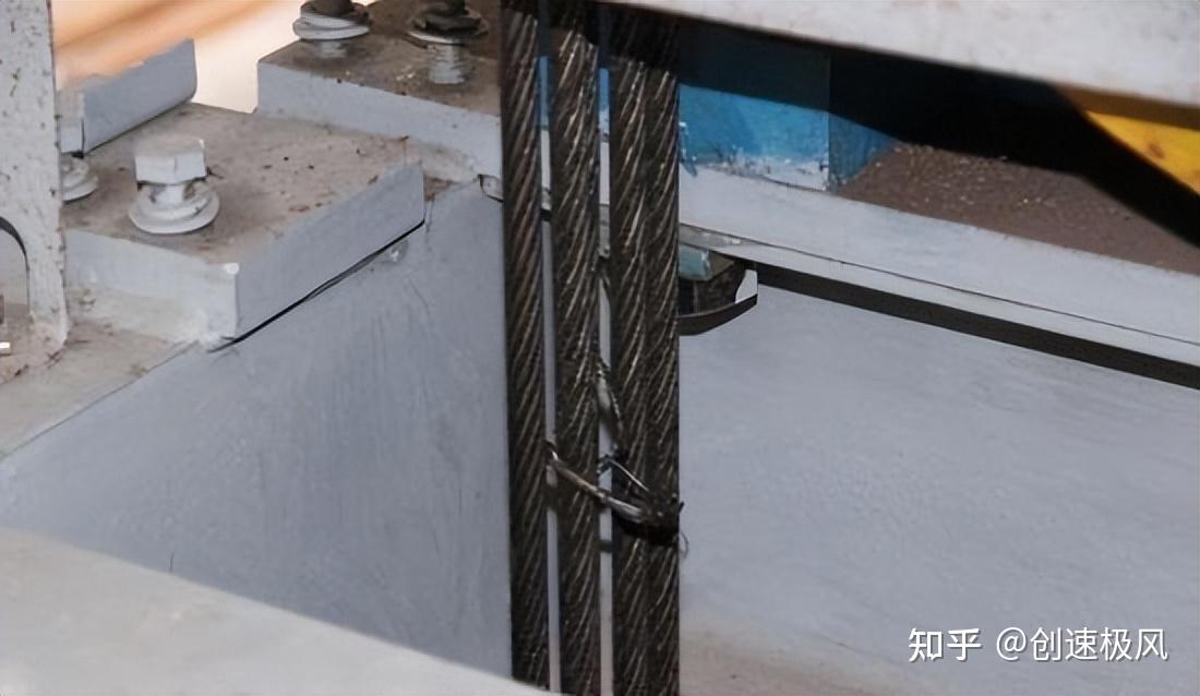 电梯真相揭秘：断裂钢丝绳也不会坠落到底的不可思议原因 - 知乎