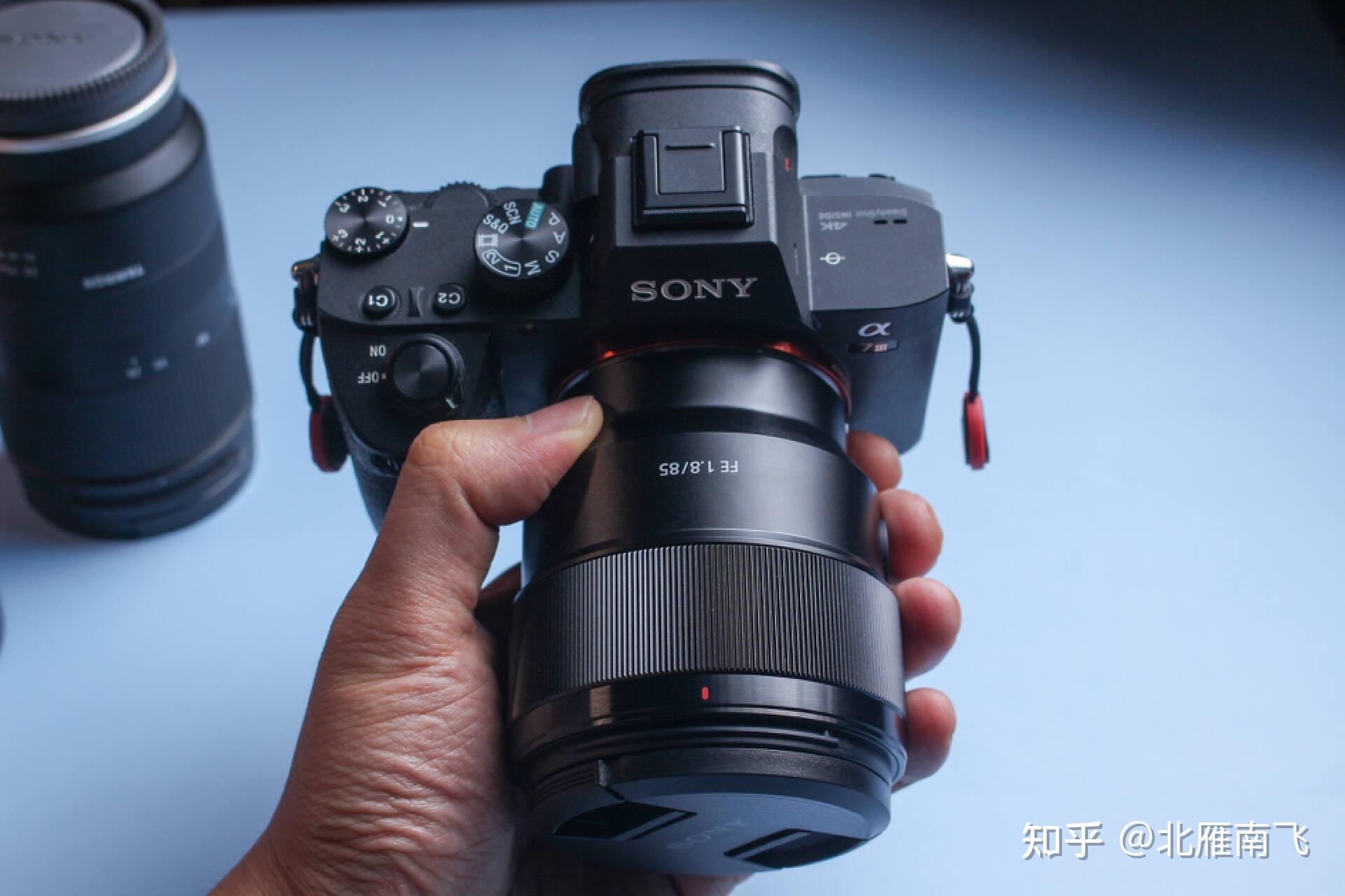 这支索尼85 f1.8镜头，自认为是最有性价比的原厂定焦 - 知乎