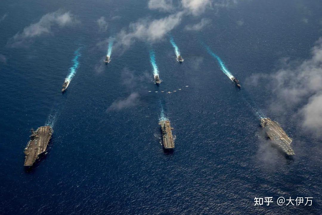 数据曝光！076将是世界上甲板面积最大的两攻舰？中国海军未来攻击舰之路要怎么走？ - 知乎