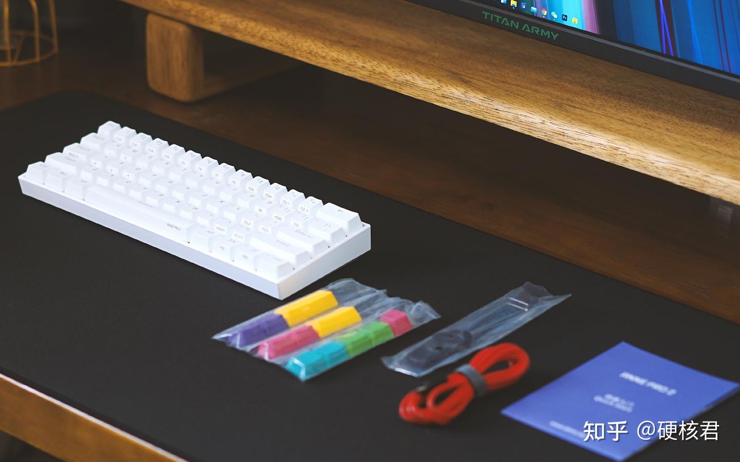 Anne Pro 2机械键盘测评：高度可定制的 60%机械键盘！