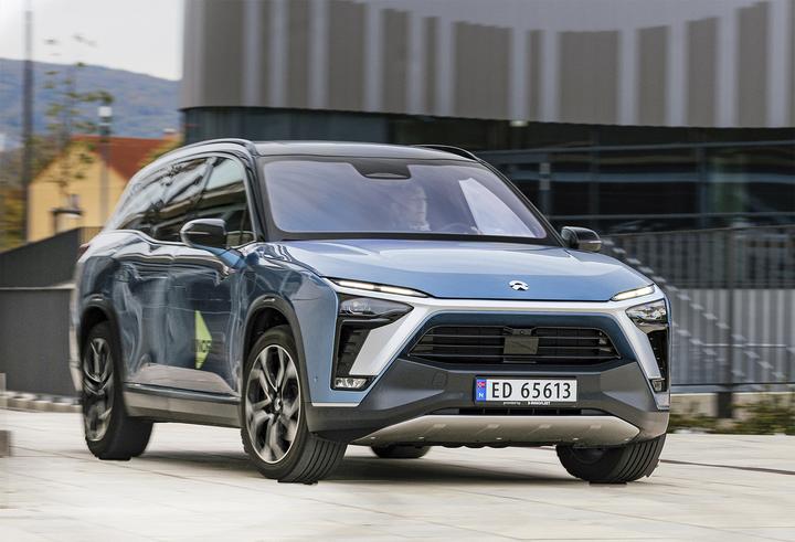 你好，Nomi：蔚来ES8 - 知乎