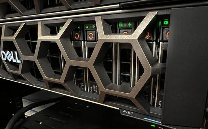 戴尔 PowerEdge R760 评测 - 知乎