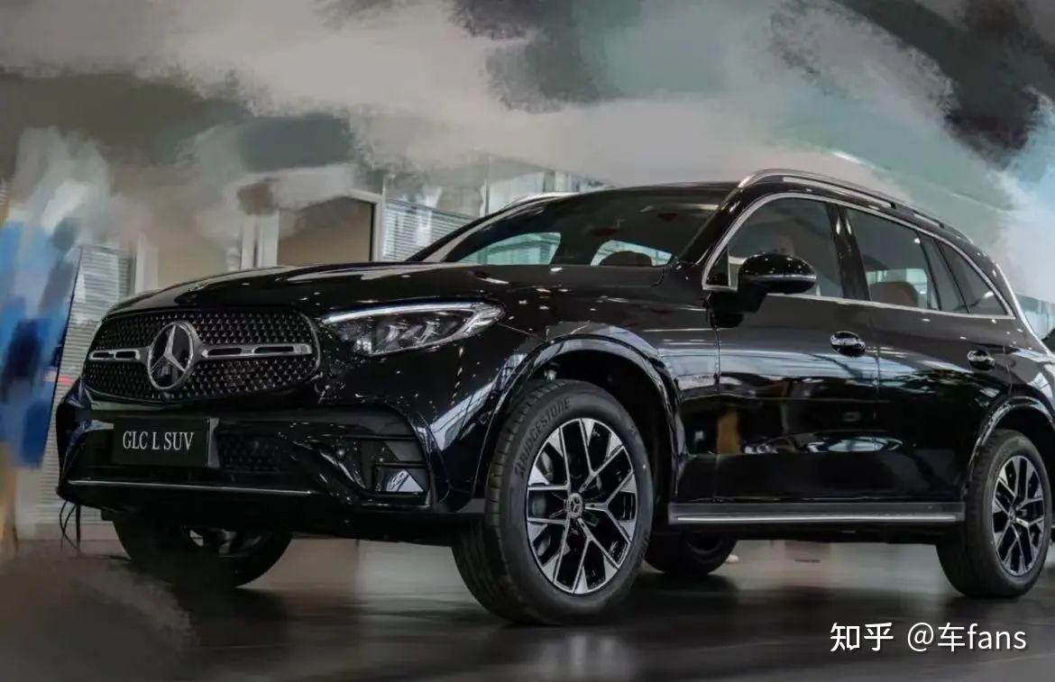 GLC新车快报：燃油GLC最后一次改款，价格坚挺比X3贵10万 - 知乎