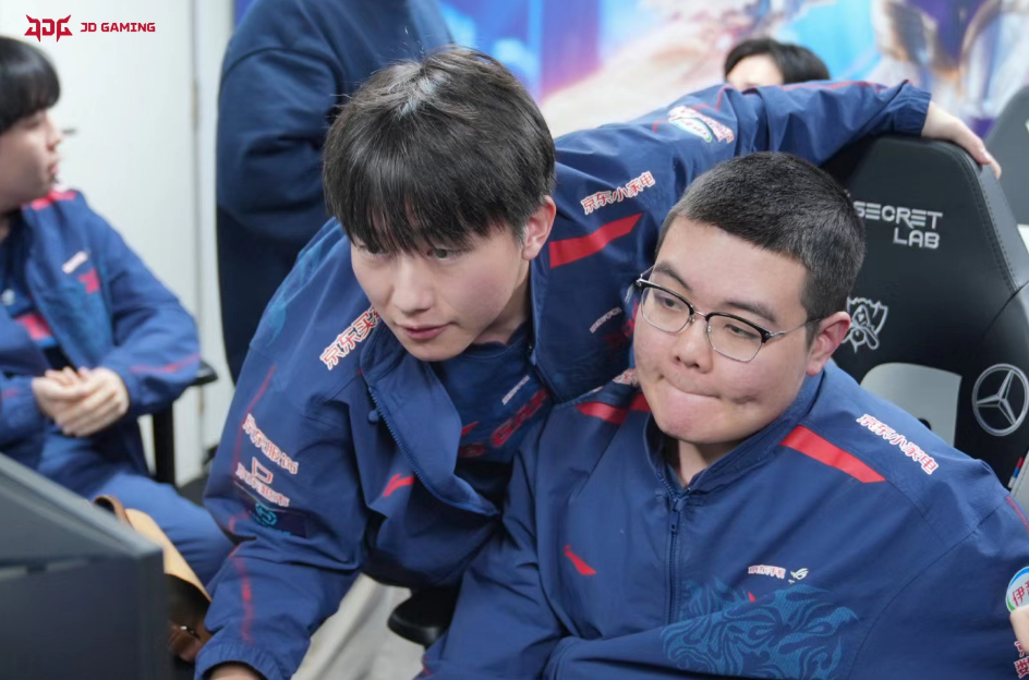 如何评价JDG获英雄联盟S13最佳电竞俱乐部，S13冠军T1却没有获得该荣誉这件事？ - 知乎