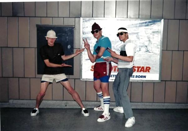 不能错过的珍贵影像，上世界八九十年代的Bboy，现在看依旧很酷 - 知乎