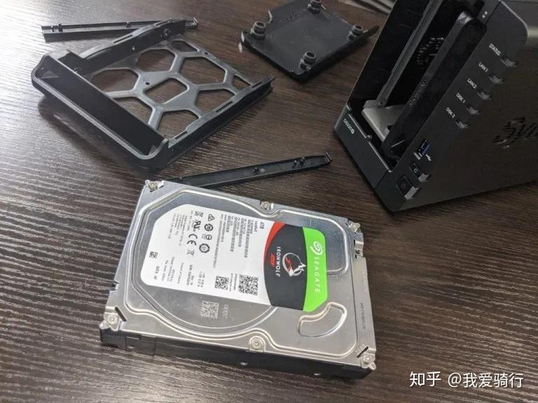 Synology DS220 + NAS开箱 - 知乎