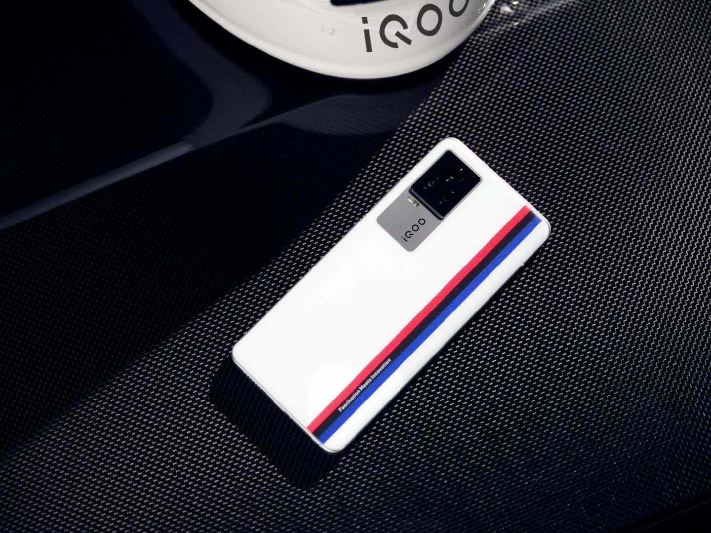 iQOO8或八月上旬发布，“首发”骁龙888 Plus，小米MIX4最大对手？ - 知乎